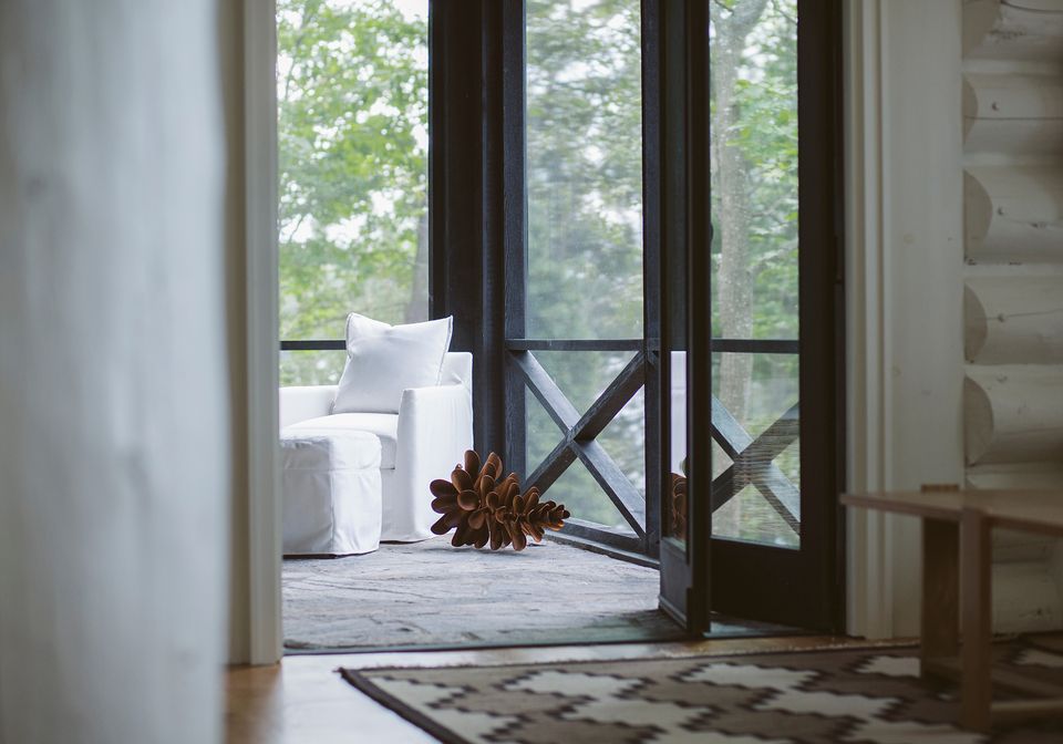 COTTAGE X | Peaks & Rafters